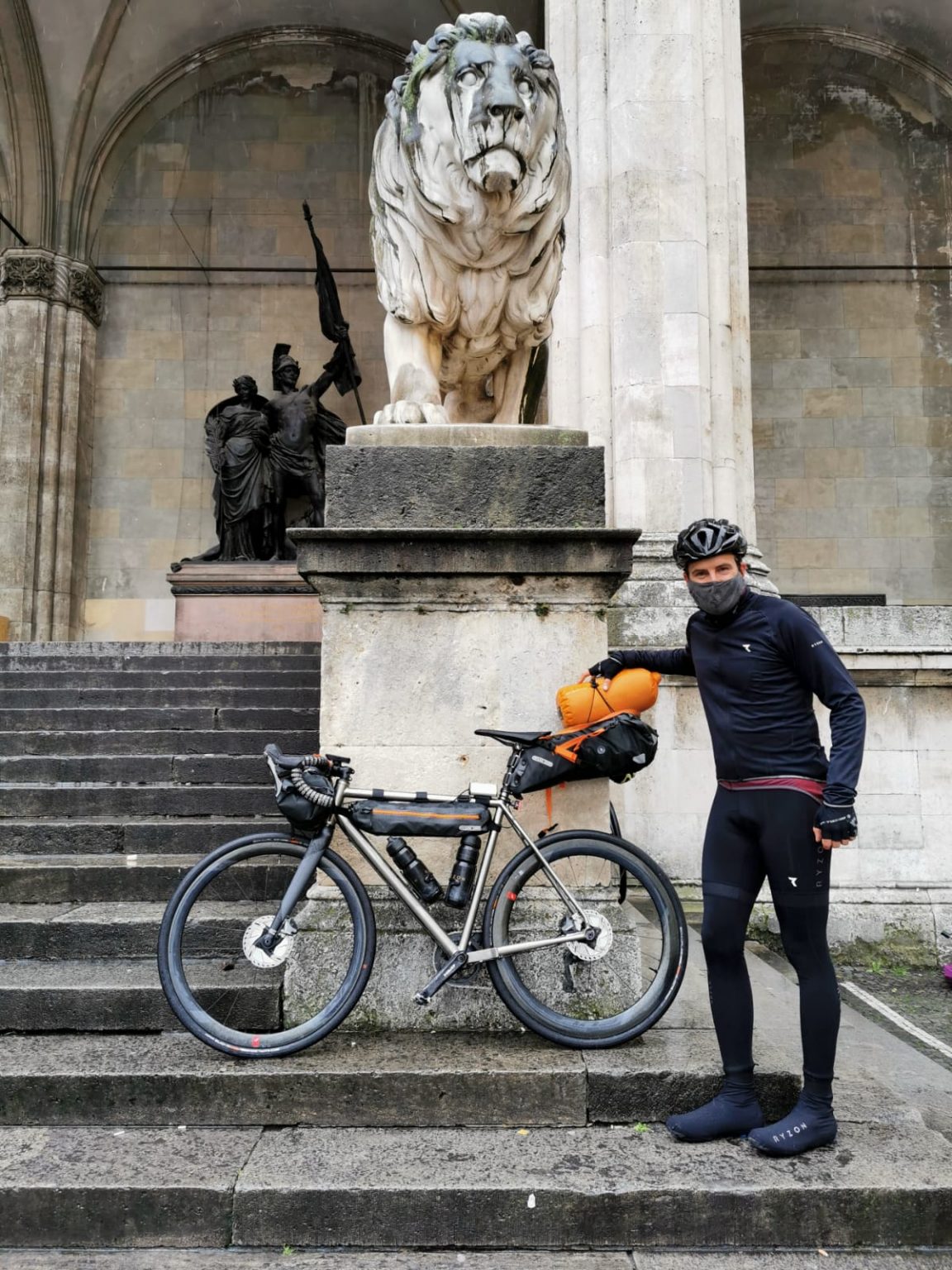 Jonas Deichmann: Triathlon um die Welt